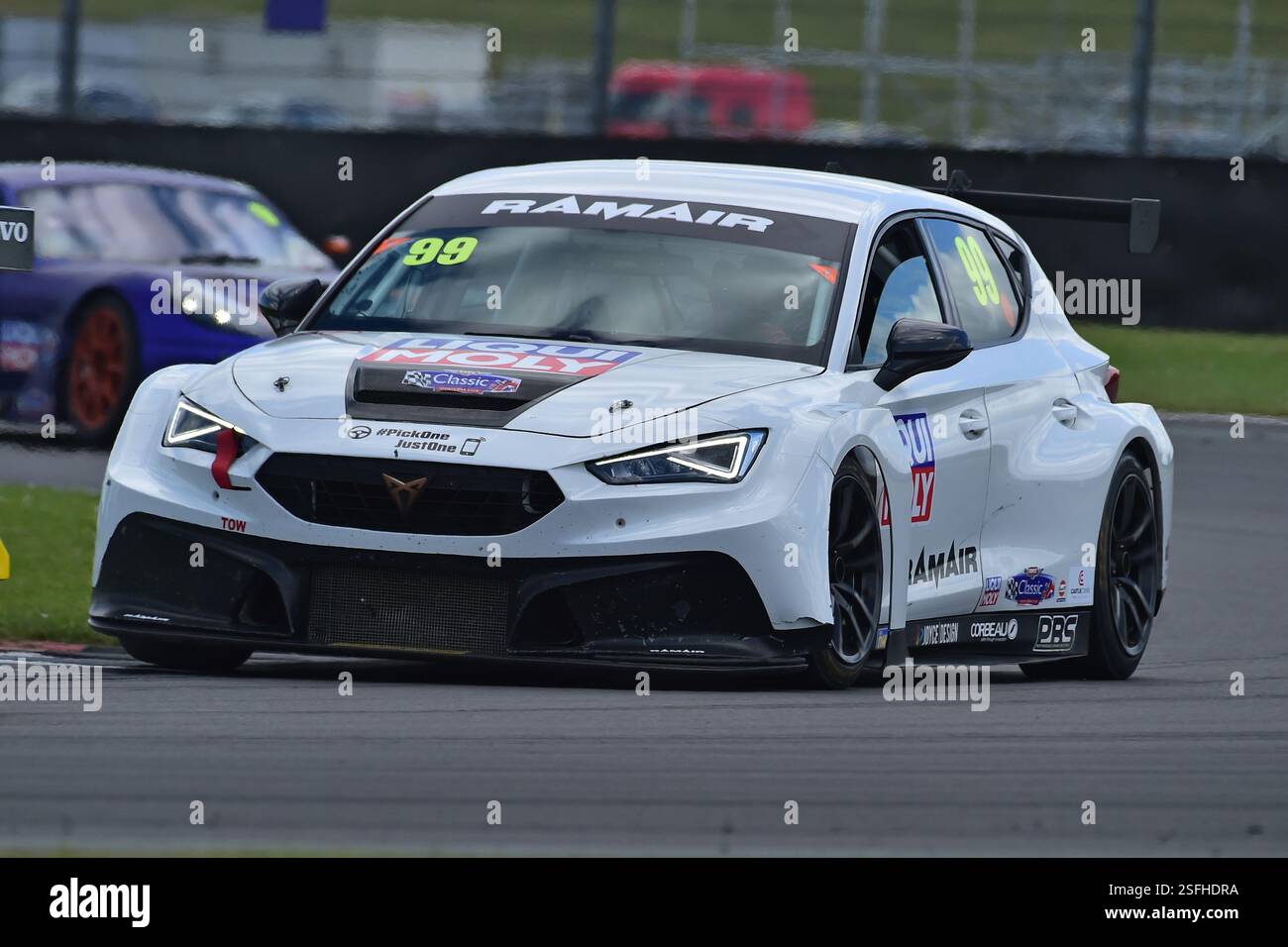 Jamie Sturgess, Cupra Competicion, Ramair BMW, WOSP New Millenium ...