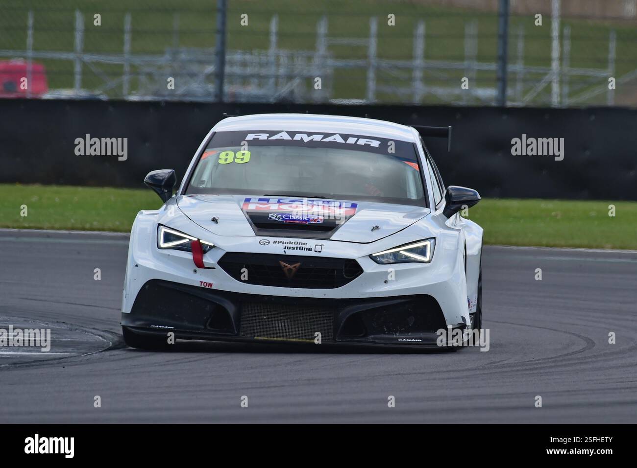Jamie Sturgess, Cupra Competicion, Ramair BMW, WOSP New Millenium ...