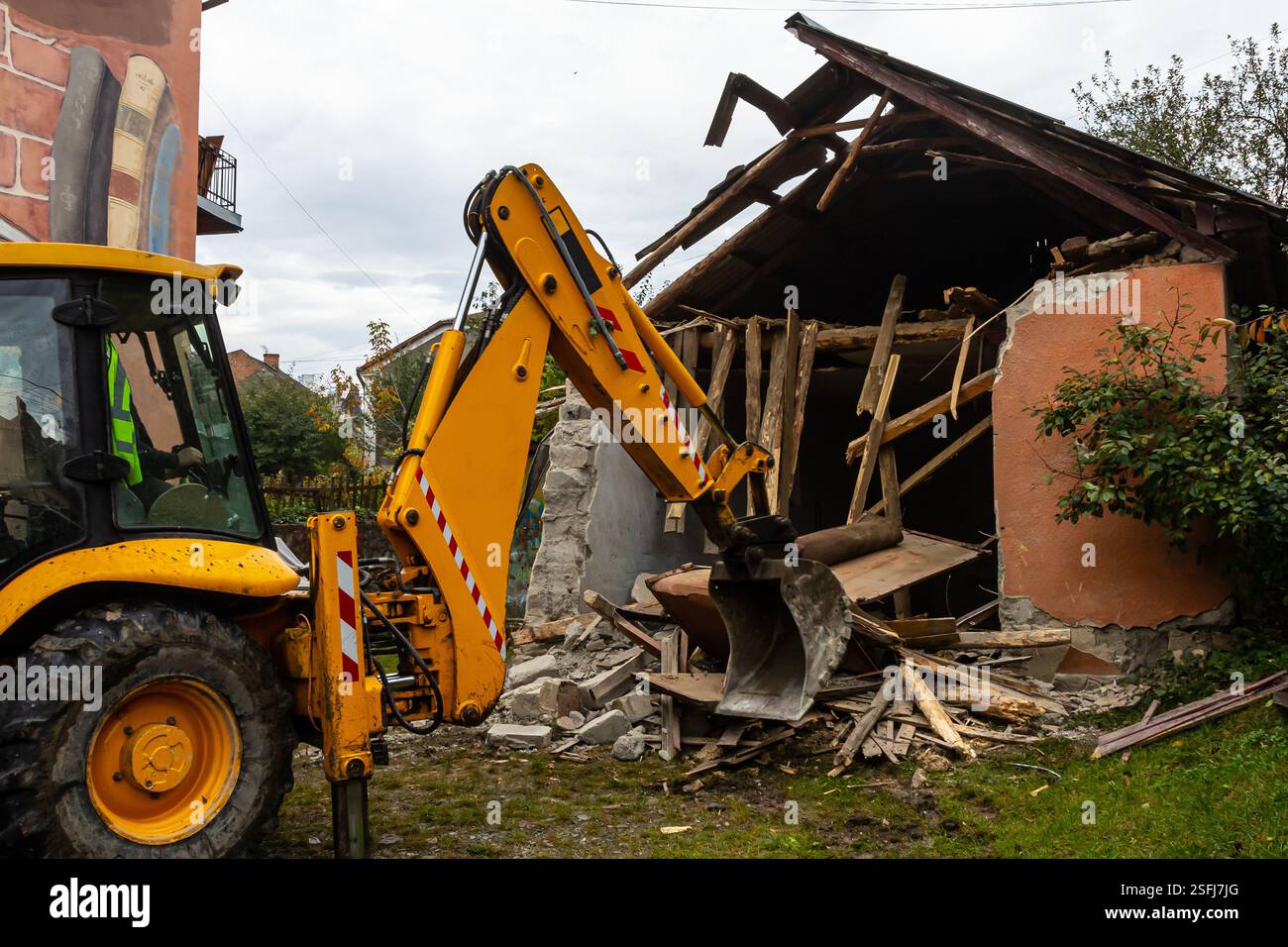 Rubble scatter across hi-res stock photography and images - Alamy