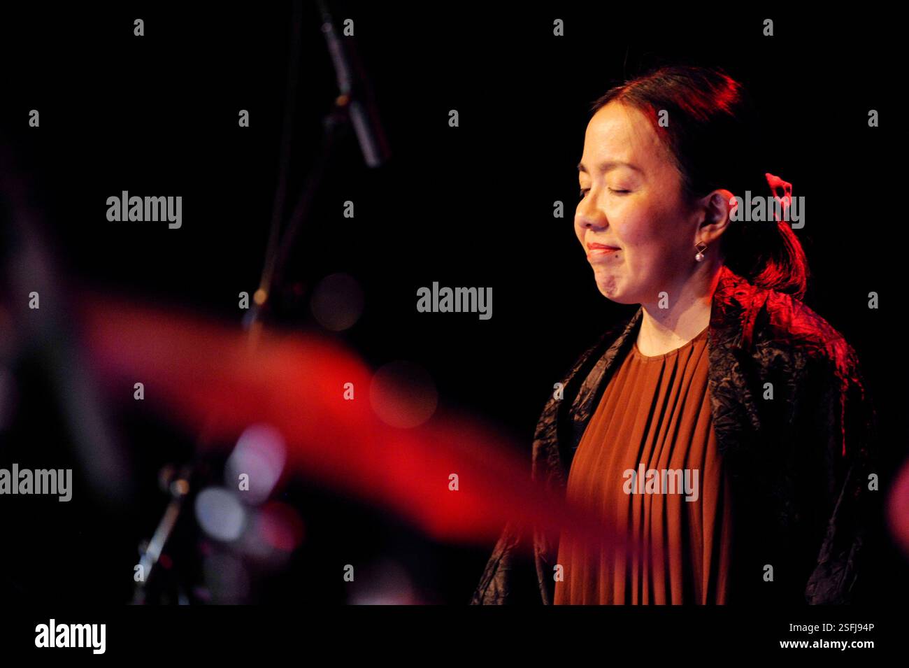 Die japanische Jazz-Marimaphonistin Taiko Saito beim 29. JOE-Festival ...