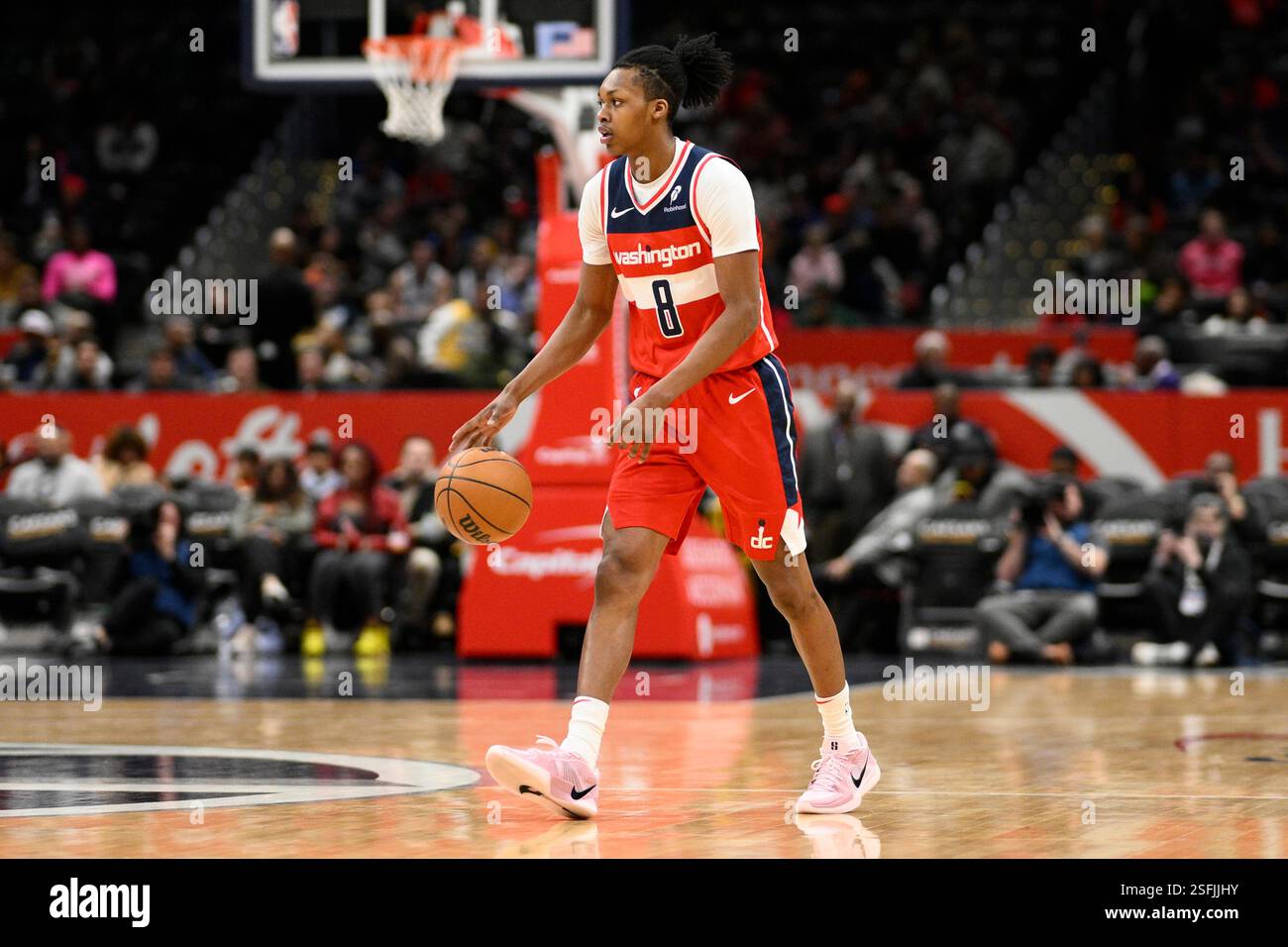Washington Wizards guard Bub Carrington (8) in action during the first ...