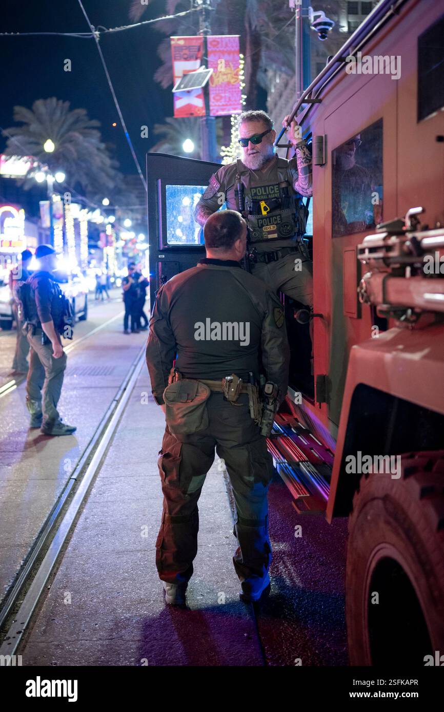 Employees with the Department of Homeland Security (DHS) Homeland ...