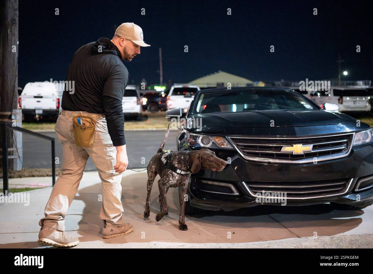 Employees with the Department of Homeland Security (DHS) Transportation ...