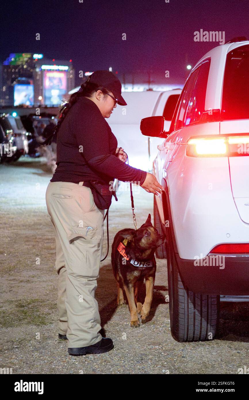 Employees with the Department of Homeland Security (DHS) Transportation ...