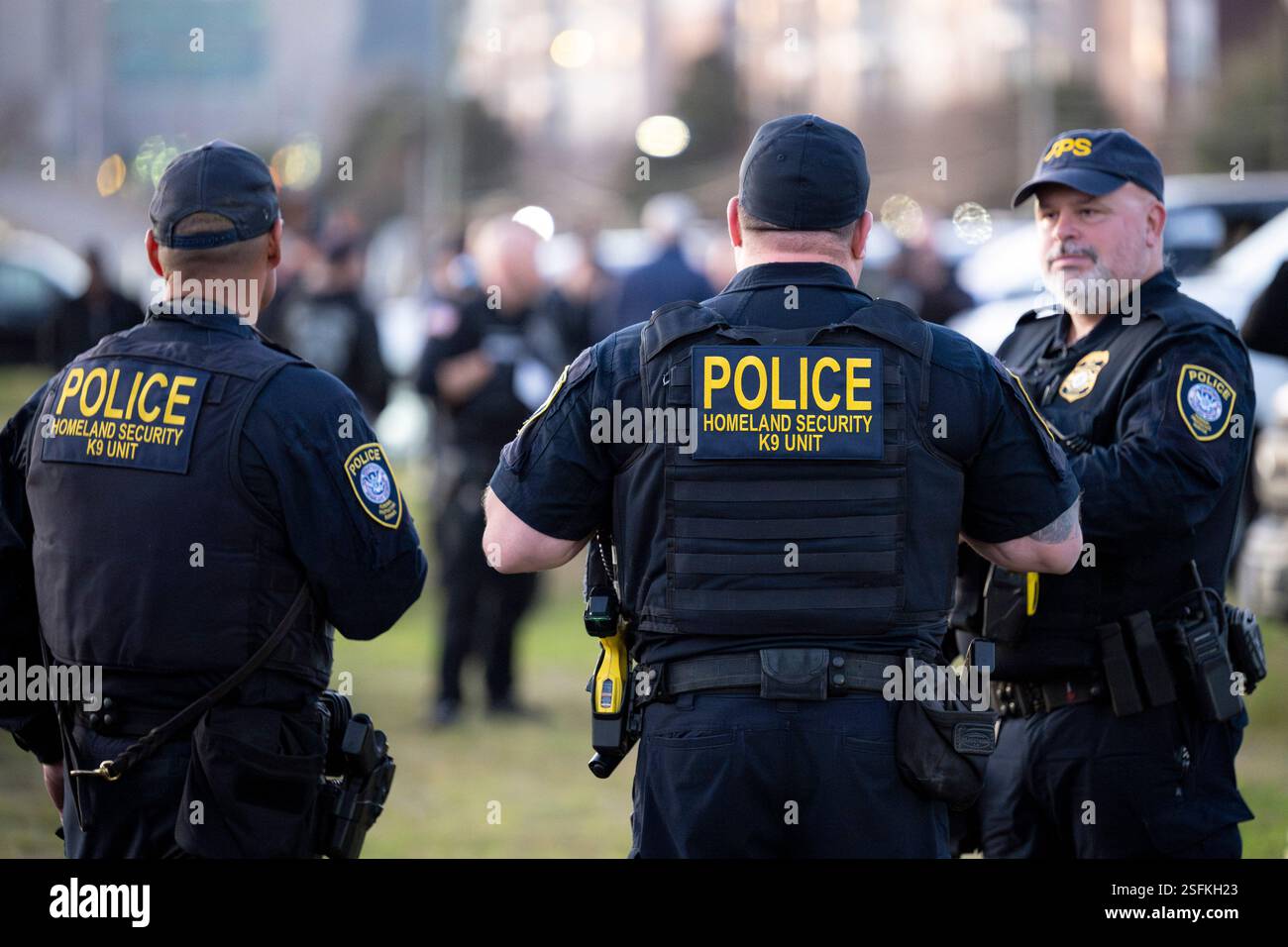 Employees with the Department of Homeland Security (DHS) Federal ...