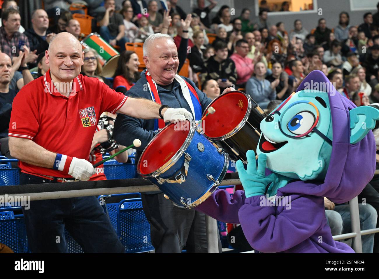 Brno, Czech Republic. 09th Feb, 2025. Czech fans and Fiona mascot in ...