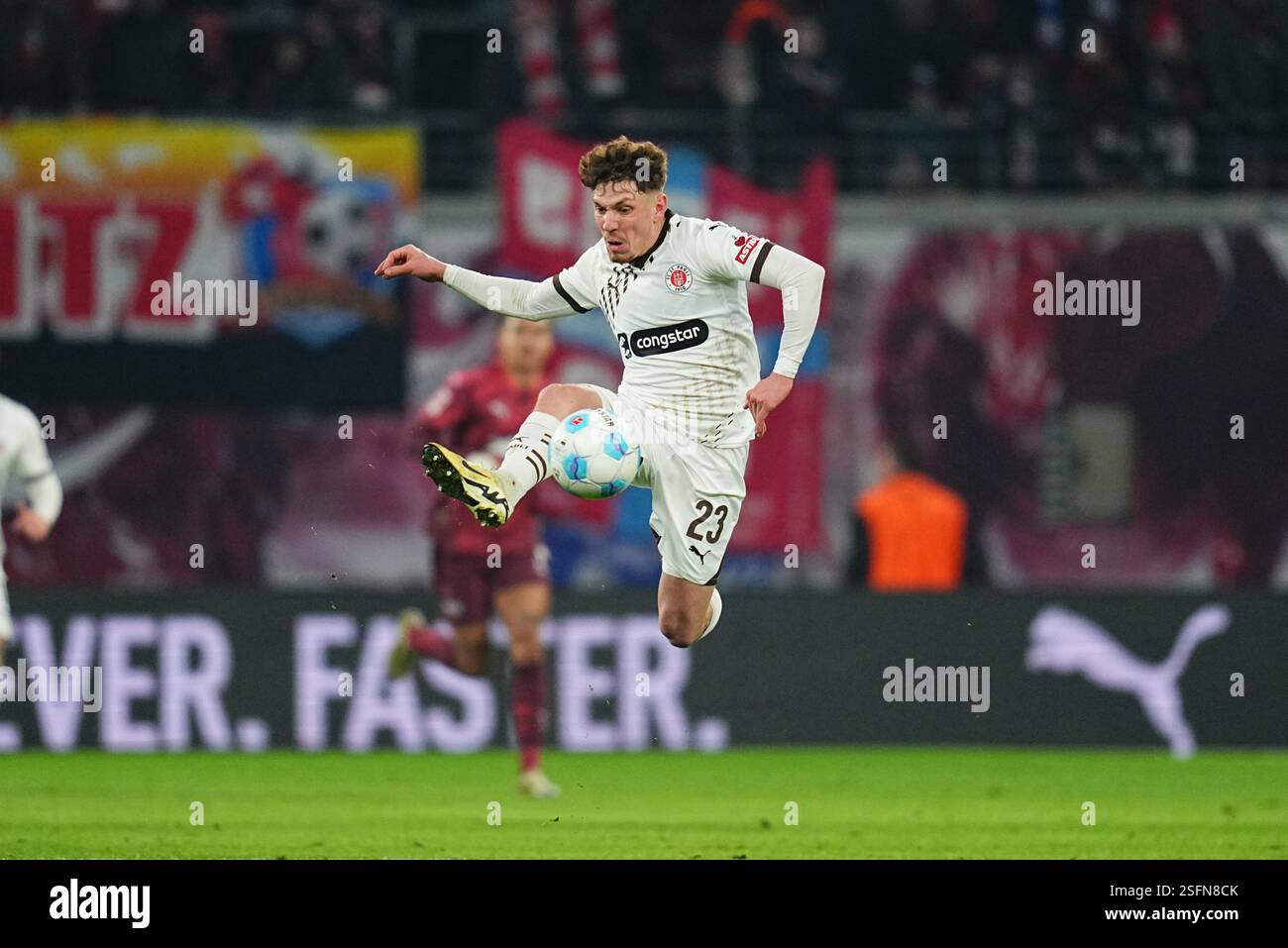 Red Bull Arena, Leipzig, Germany. 09th Feb, 2025. Philipp Treu of FC St ...