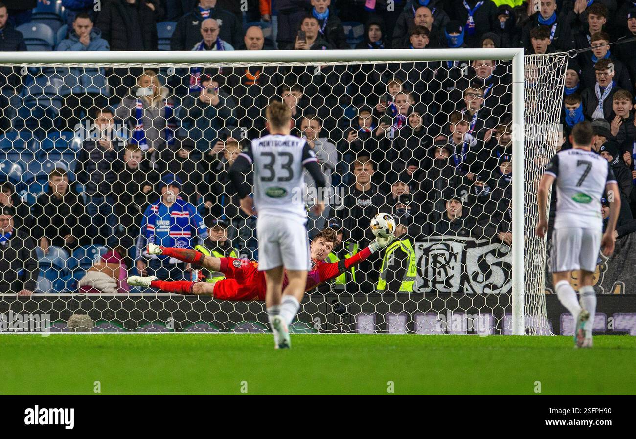 Ibrox Stadium, Glasgow, UK. 9th Feb, 2025. Scottish Cup Fifth Round ...