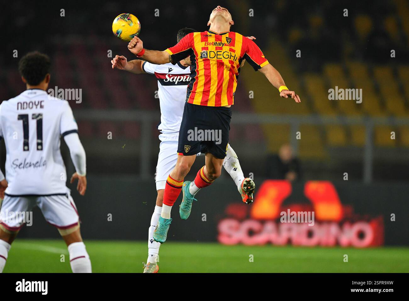 Lecce, Italia. 09th Feb, 2025. Lecce's centre foward Nikola Krstovic (9 ...