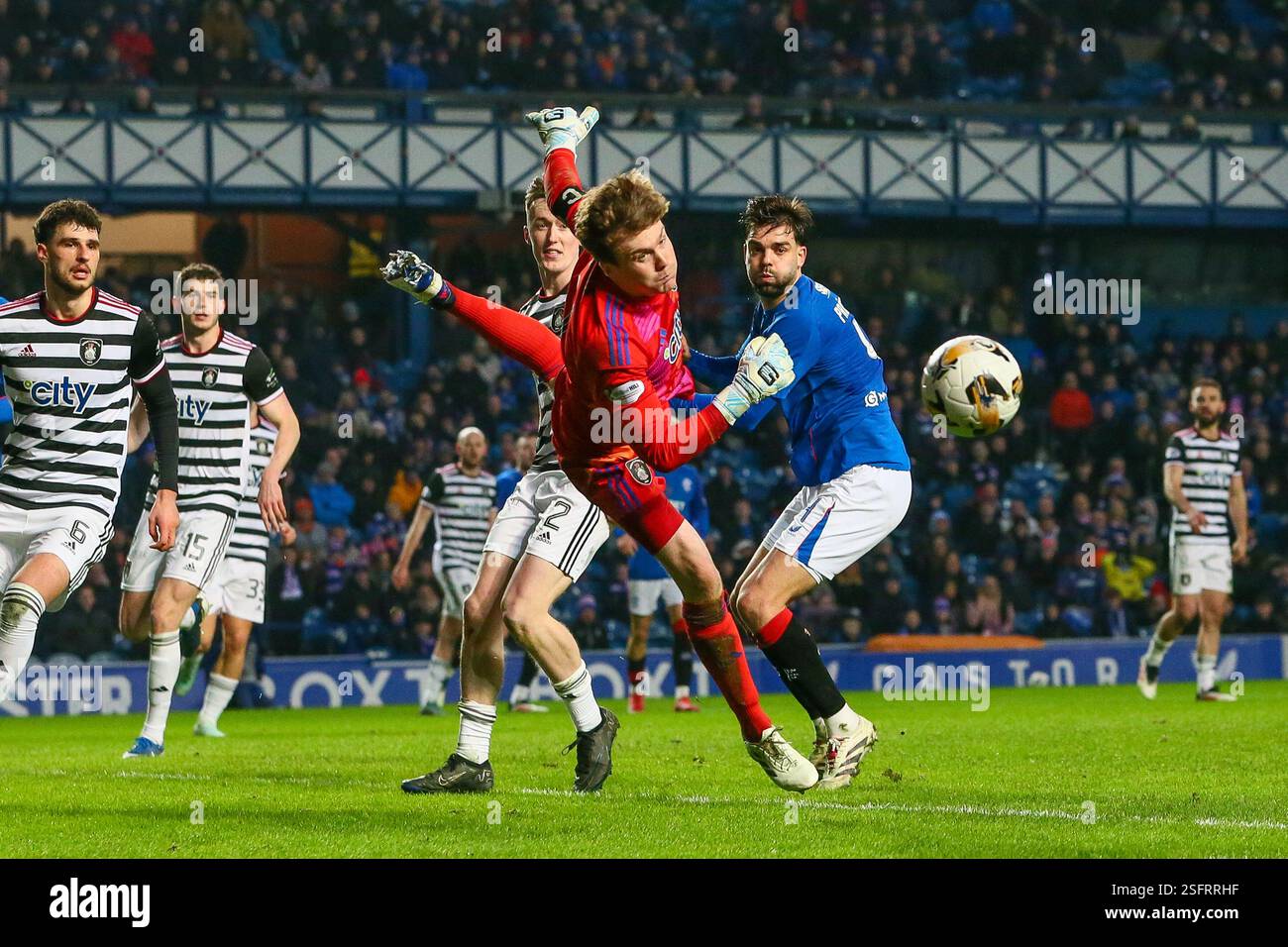 Glasgow, Scotland, UK. Glasgow, UK. 09th Feb, 2025. Queens Park FC ...