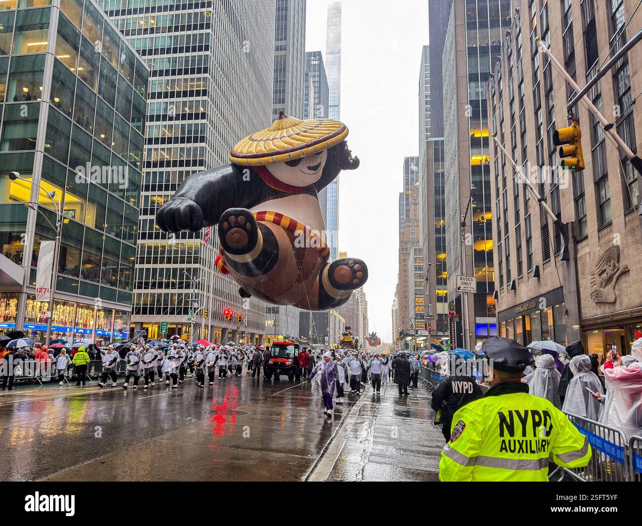 Kung fu panda po balloon hi-res stock photography and images - Alamy