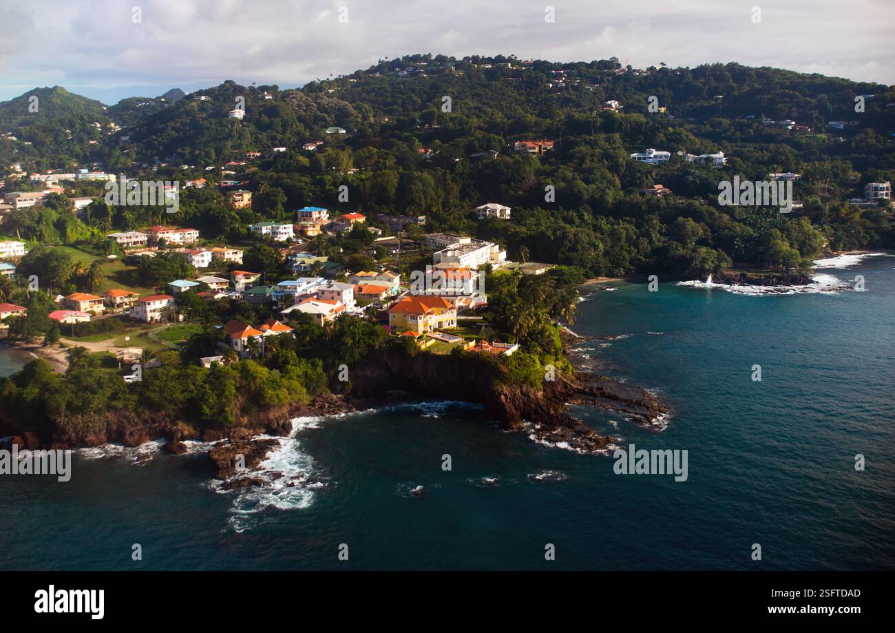 Final approach into St Lucia Airport Stock Photo - Alamy