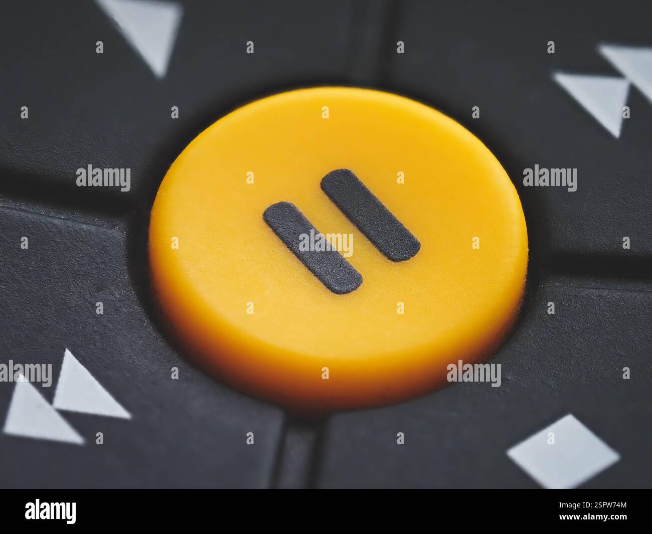 Pause button hi-res stock photography and images - Alamy