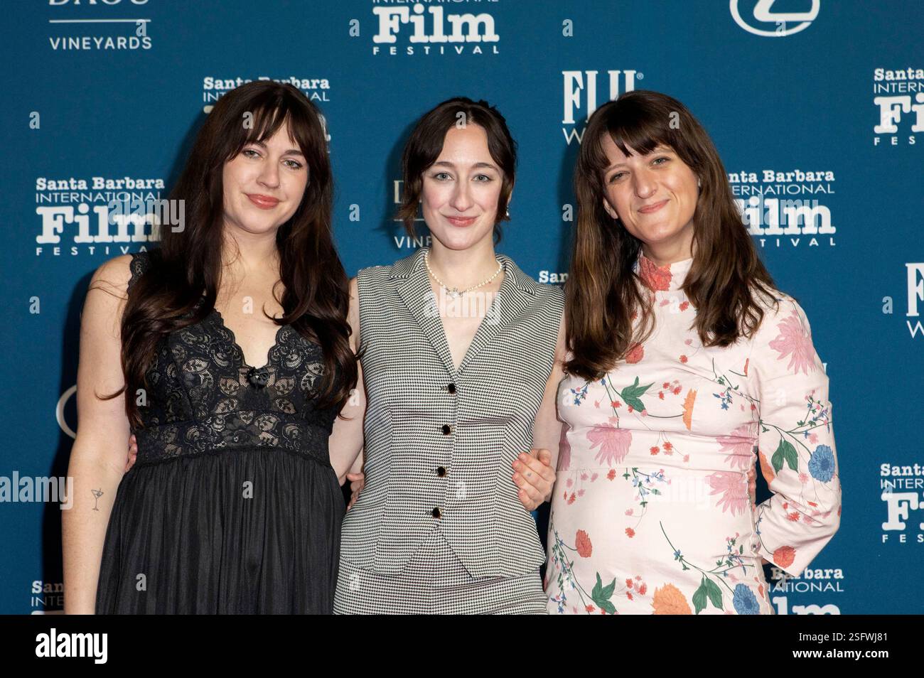 Sailor LaRocque, Kaitlyn Mikayla und Christina Jundt bei der Verleihung des Variety Artisans ...