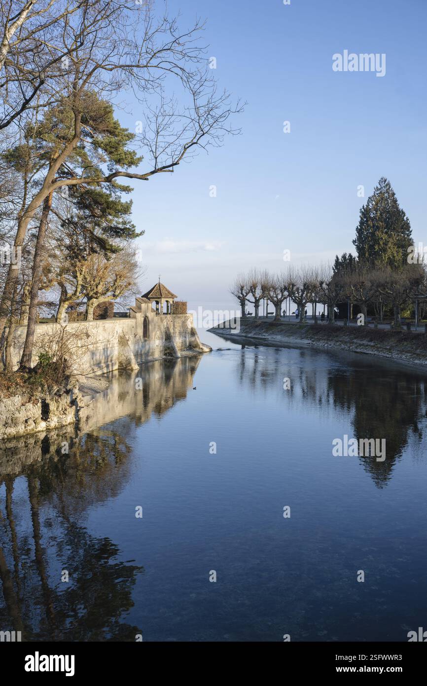 Left right republic south hi-res stock photography and images - Alamy