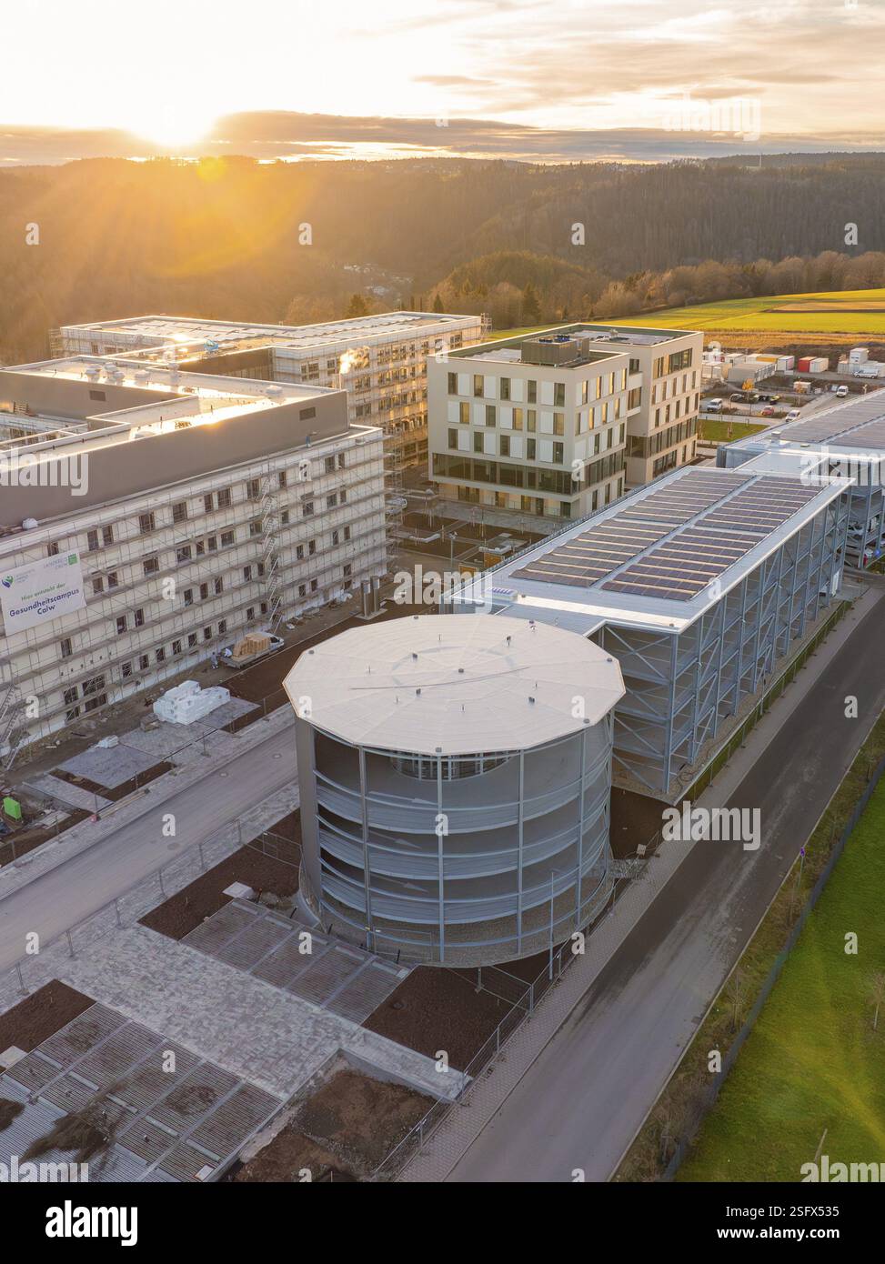 Industrial buildings modern plant hi-res stock photography and images ...