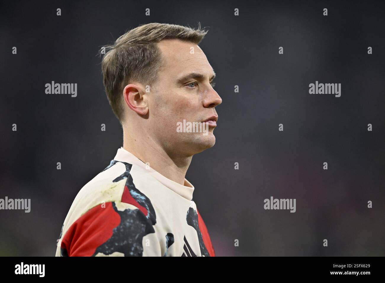 Goalkeeper Manuel Neuer FC Bayern Munich FCB (01) portrait Allianz ...