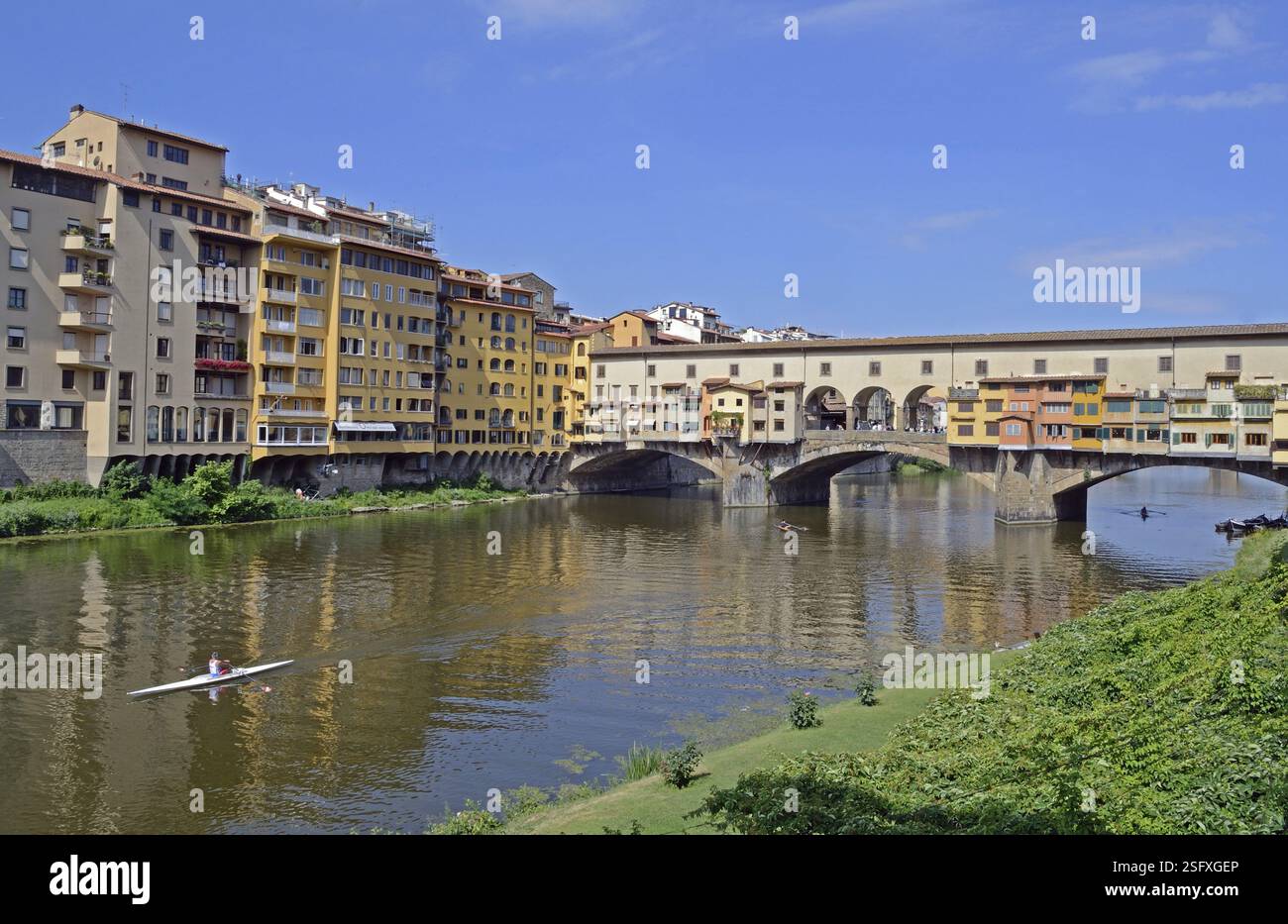 Italy, Florence, Arno, bridge, Ponte Vecchio, houses, bridge houses ...