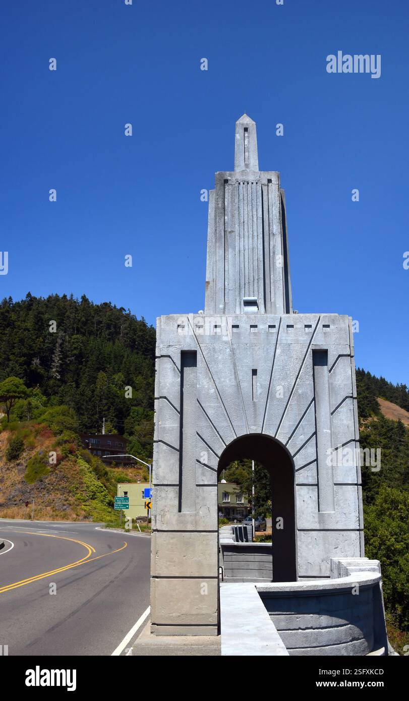 Art Deco Design, Isaac Lee Patterson Bridge is landmark in Gold Beach ...