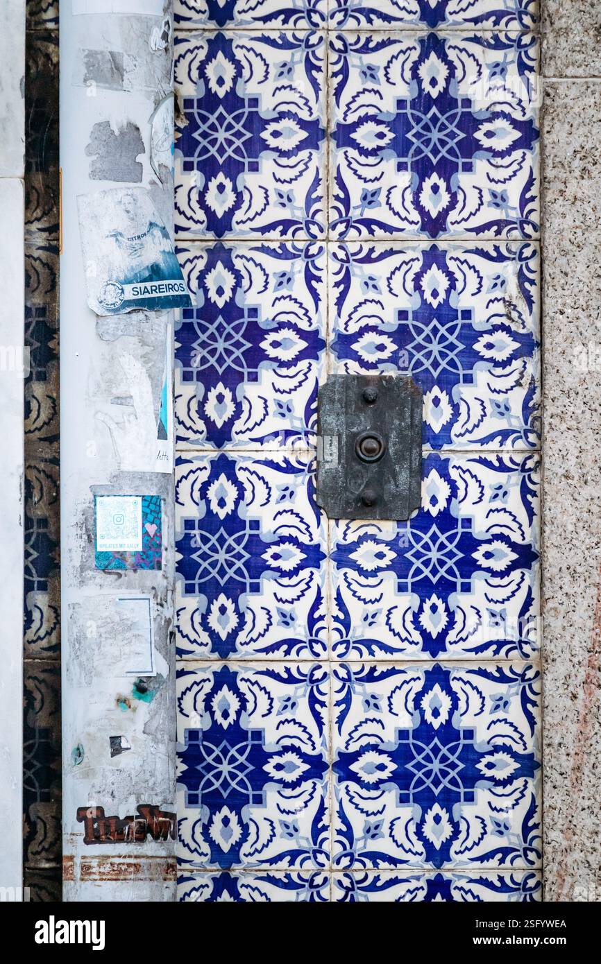 Close-up of a facade in Porto covered with traditional ceramic tiles ...