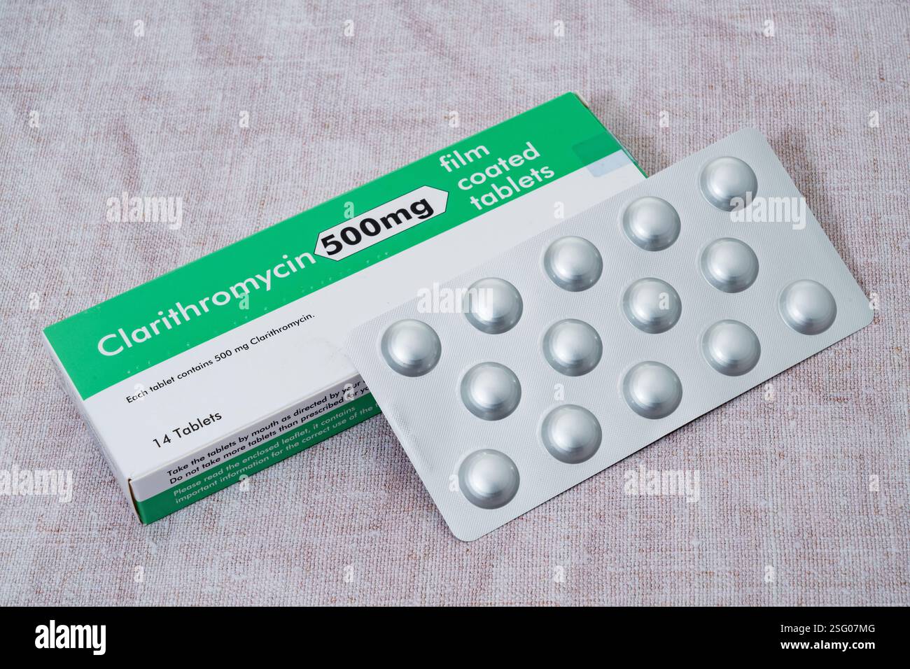 A generic box of Clarithromycin antibiotic tablets Stock Photo - Alamy