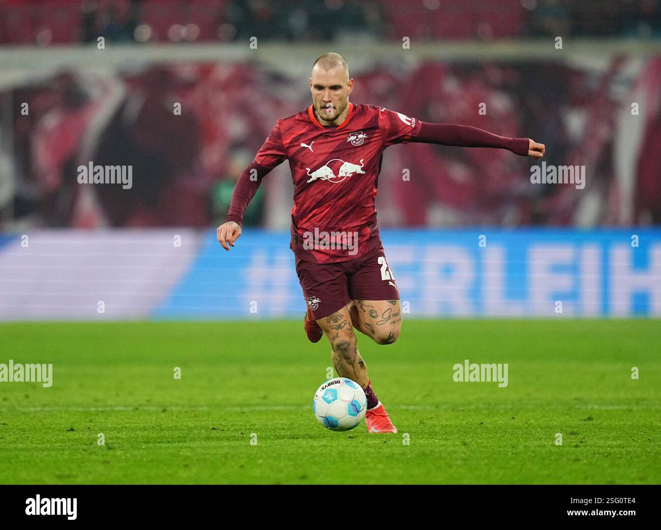 Red Bull Arena, Leipzig, Germany. 09th Feb, 2025. David Raum of RB ...