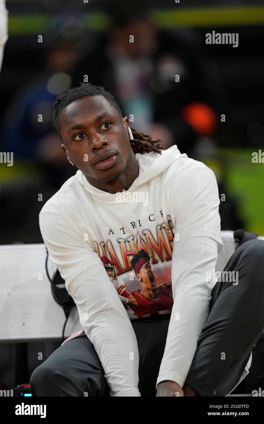 Kansas City Chiefs wide receiver Xavier Worthy (1) puts his cleats on ...