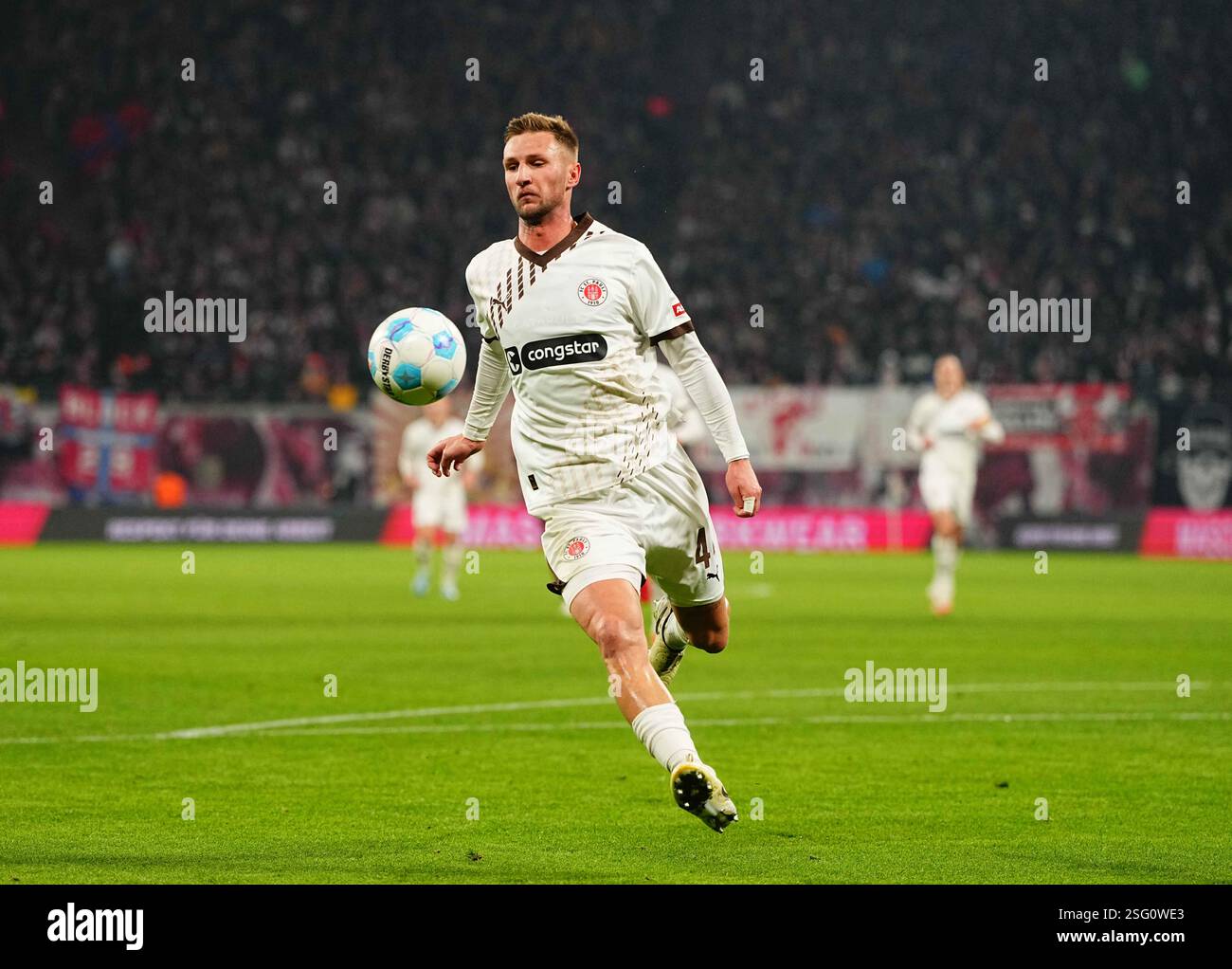 Red Bull Arena, Leipzig, Germany. 09th Feb, 2025. Siebe Van der Heyden ...