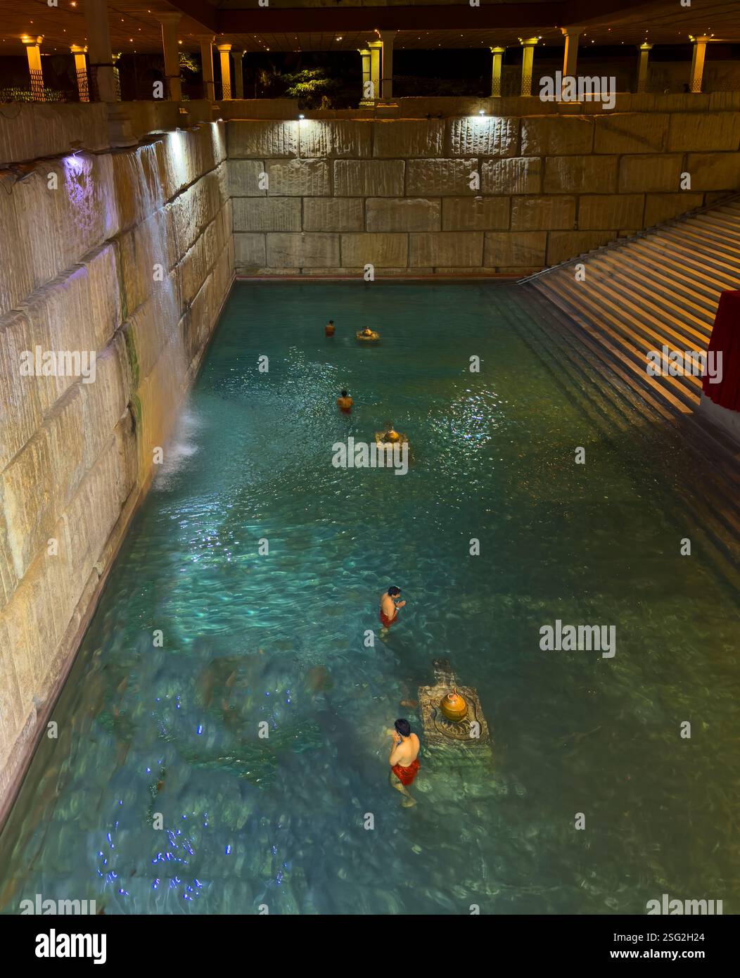 Sacred baths at Sadhguru's (Jagadish Vasudev) Isha Yoga Center ...
