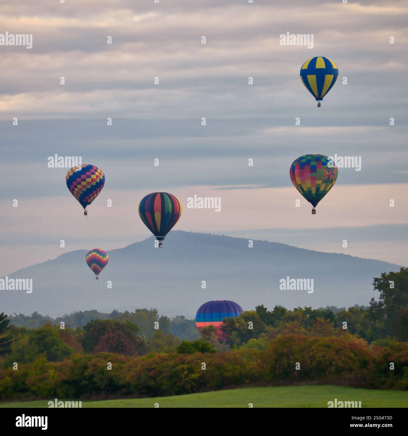 Adirondacksfestivalballoon hi-res stock photography and images - Alamy