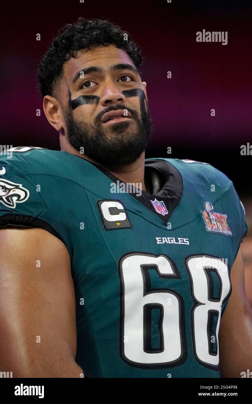 Philadelphia Eagles offensive tackle Jordan Mailata (68) is seen prior ...