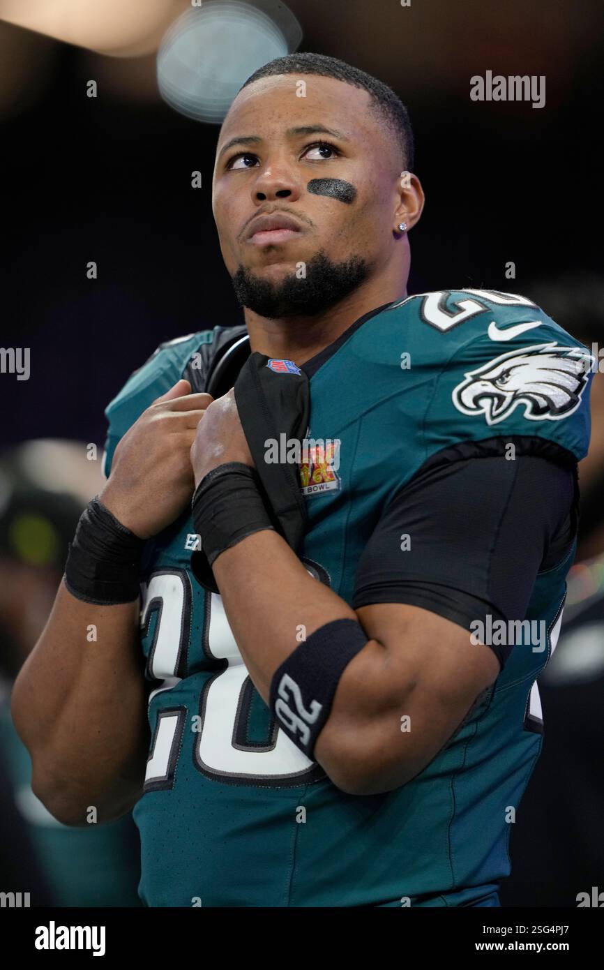 Philadelphia Eagles running back Saquon Barkley (26) is seen prior to ...
