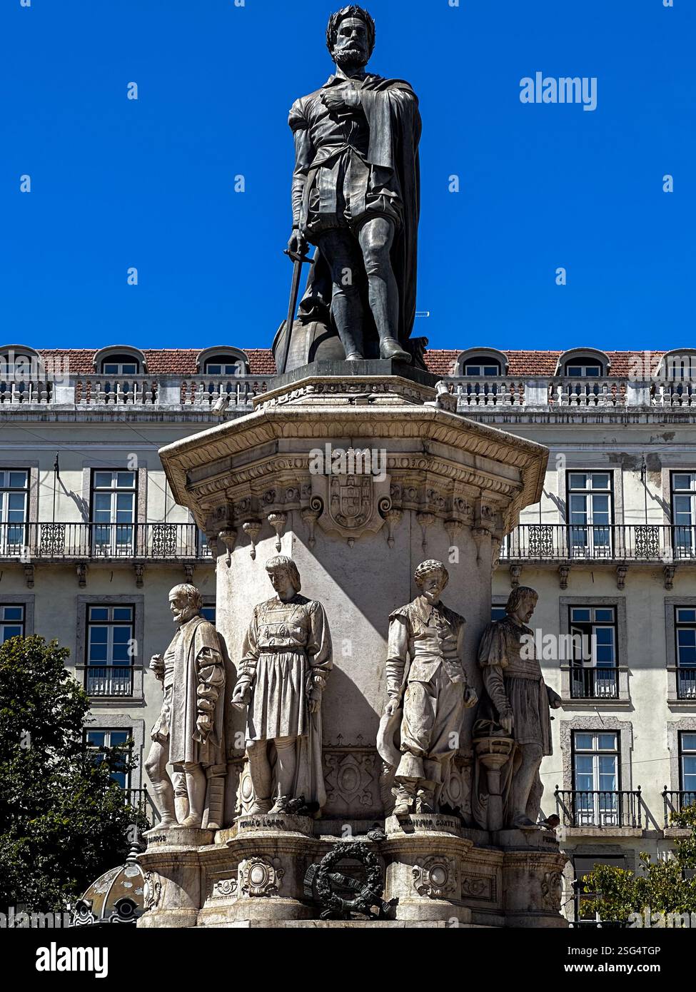 Lisbon, Portugal - Aug 20, 2024: Luis de Camoes poet statue at Camoes ...