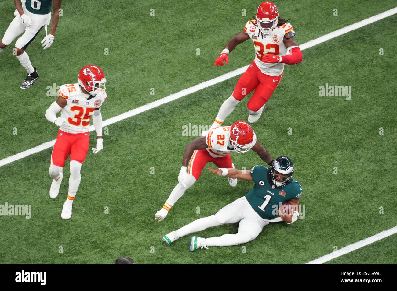 Kansas City Chiefs defensive back Chamarri Conner (27) moves for a ...