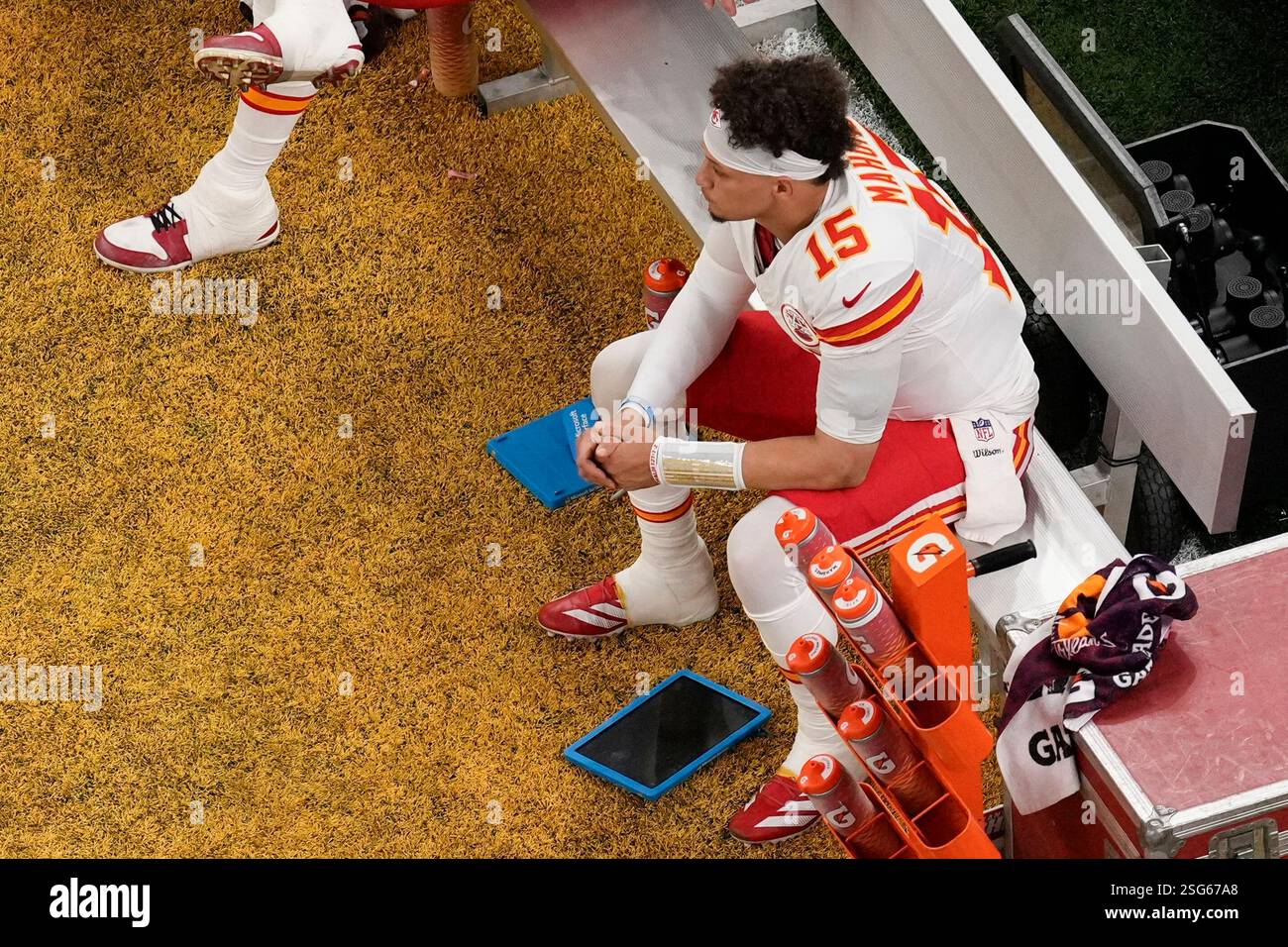 Kansas City Chiefs quarterback Patrick Mahomes (15) sits on the bench ...