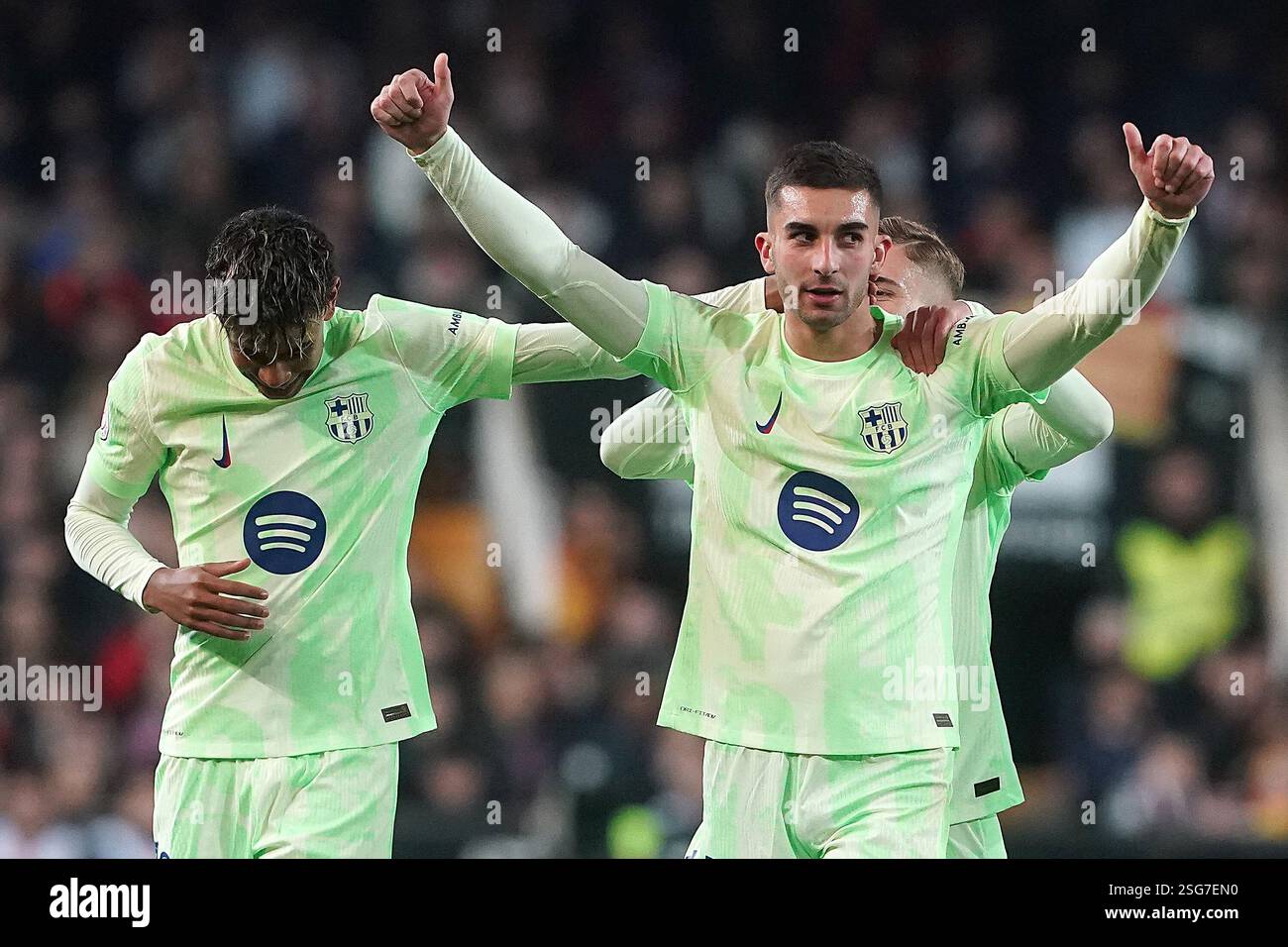 Valencia, Spain. 06th Feb, 2025. FC Barcelona's Lamine Yamal, Ferran ...