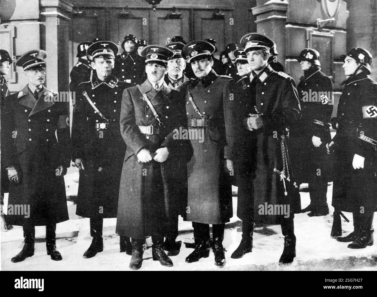 TO BE OR NOT TO BE ROMAINE FILM CORP ? playing Hitler, JACK BENNY ...