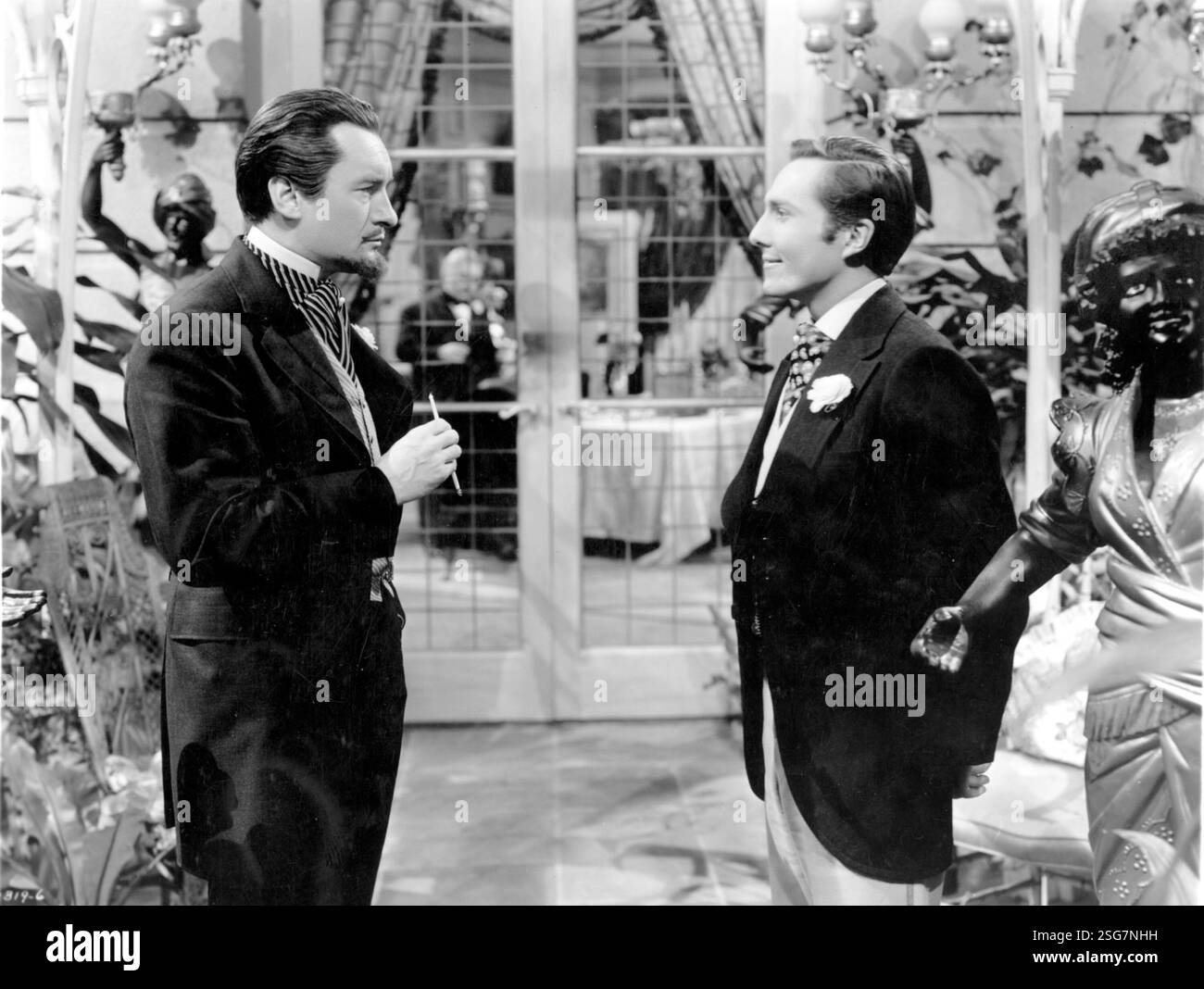 THE PICTURE OF DORIAN GRAY MGM GEORGE SANDERS as Lord Henry Wotton ...