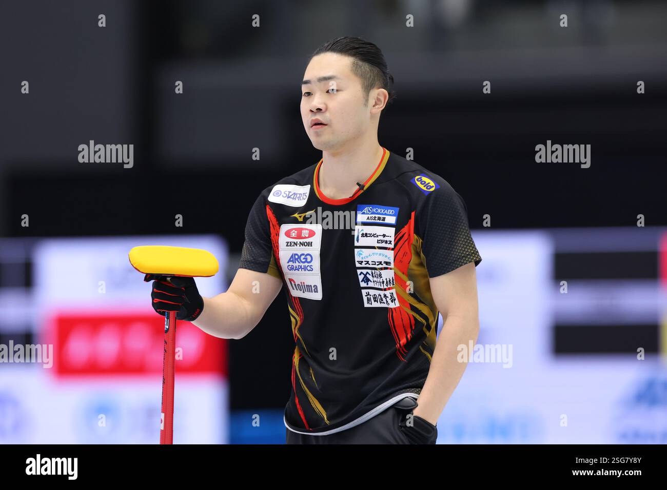 Hiroki Maeda (LOCOSOLARE), FEBRUARY 8, 2025 - Curling : Japan curling championships Yokohama ...