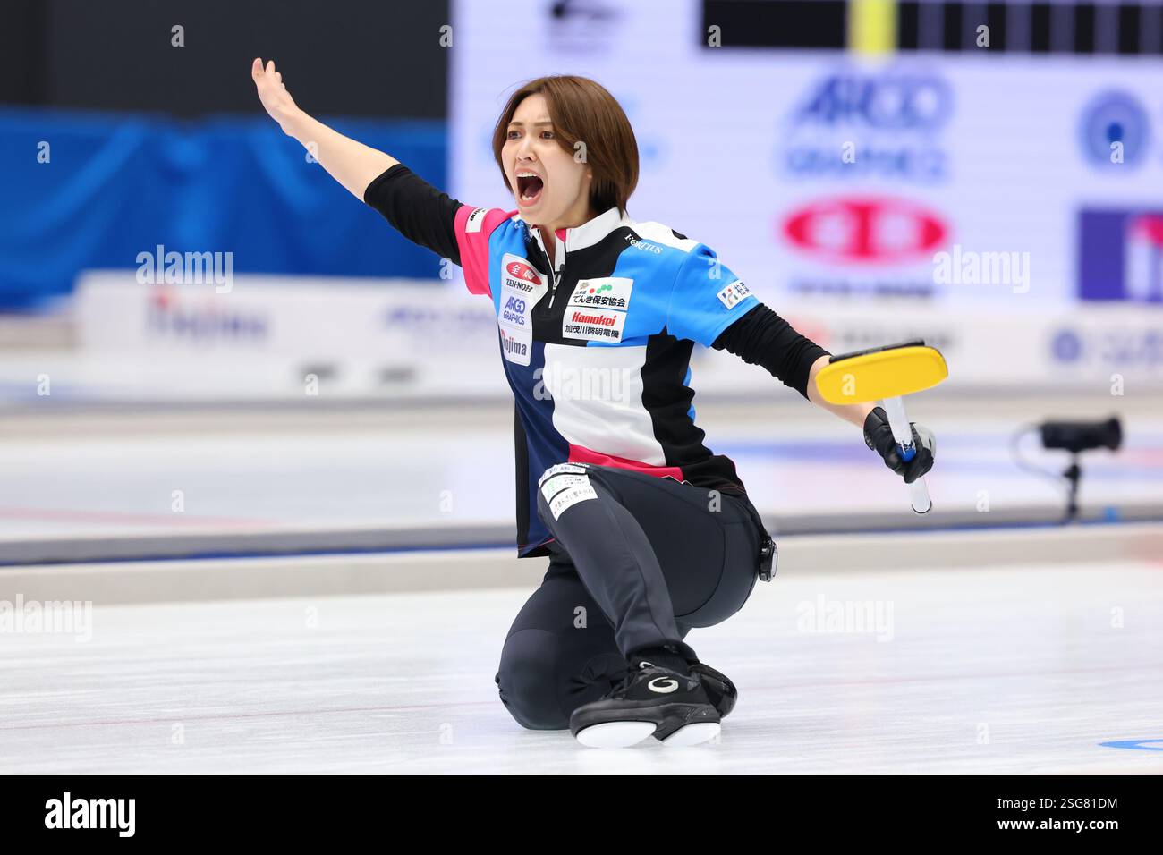 Yokohama BUNTAI, Kanagawa, Japan. 9th Feb, 2025. Sayaka Yoshimura (), FEBRUARY 9, 2025 - Curling ...