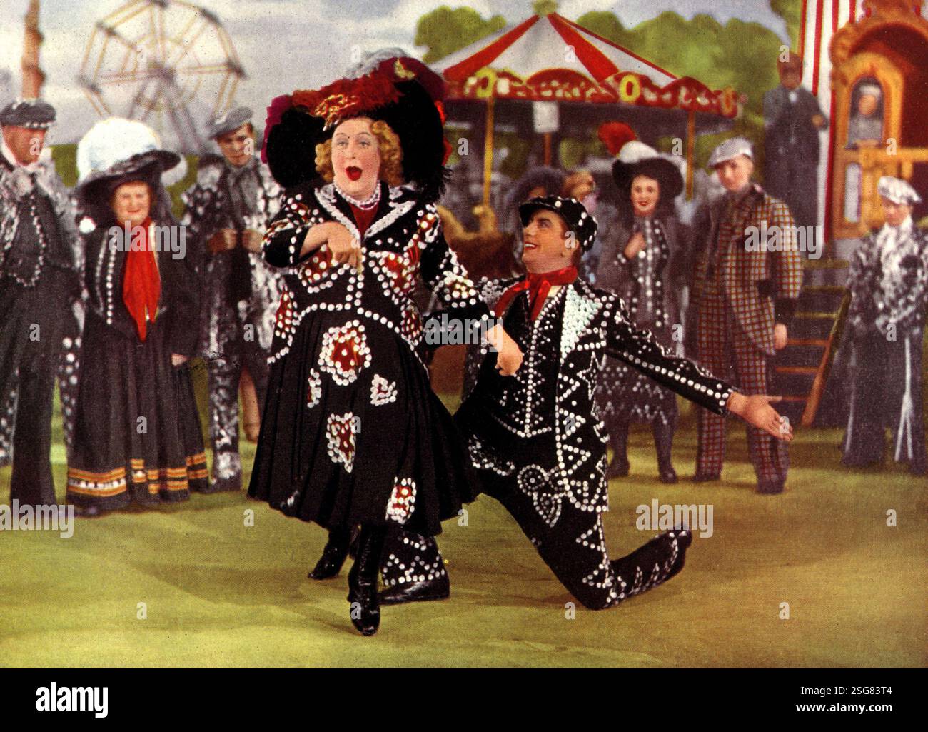 LONDON TOWN [BR 1946] TESSIE O'SHEA, SID FIELD Date: 1946 Stock Photo ...