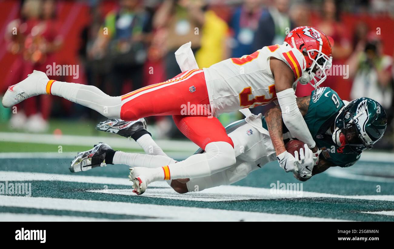Philadelphia Eagles wide receiver DeVonta Smith, right, catches a ...