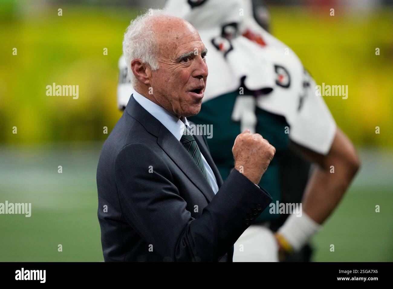 Philadelphia Eagles owner Jeffrey Lurie celebrates with less than a ...