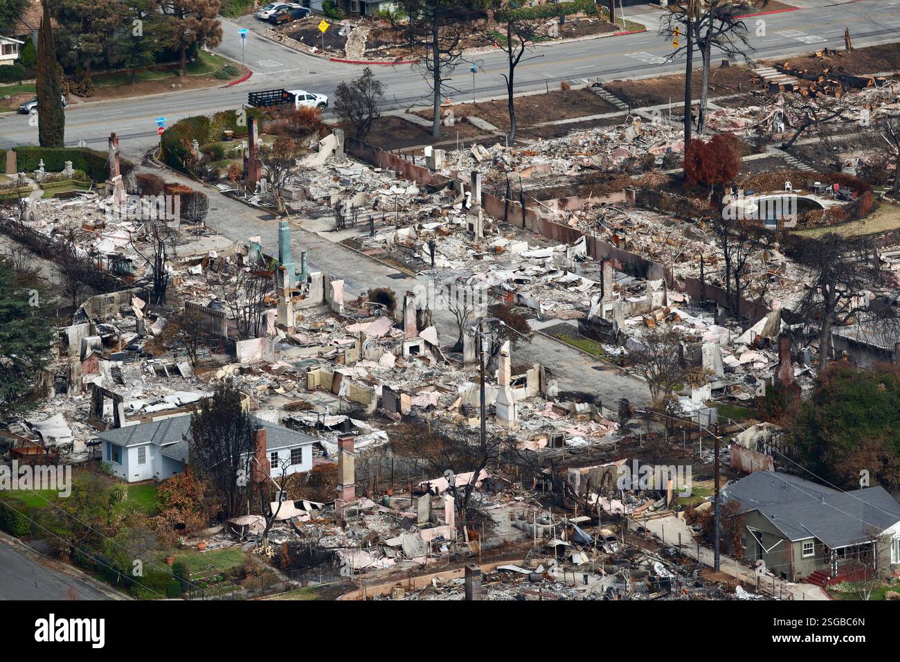 Altadena CA: Views of the Eaton Fire damage and recovery efforts on ...