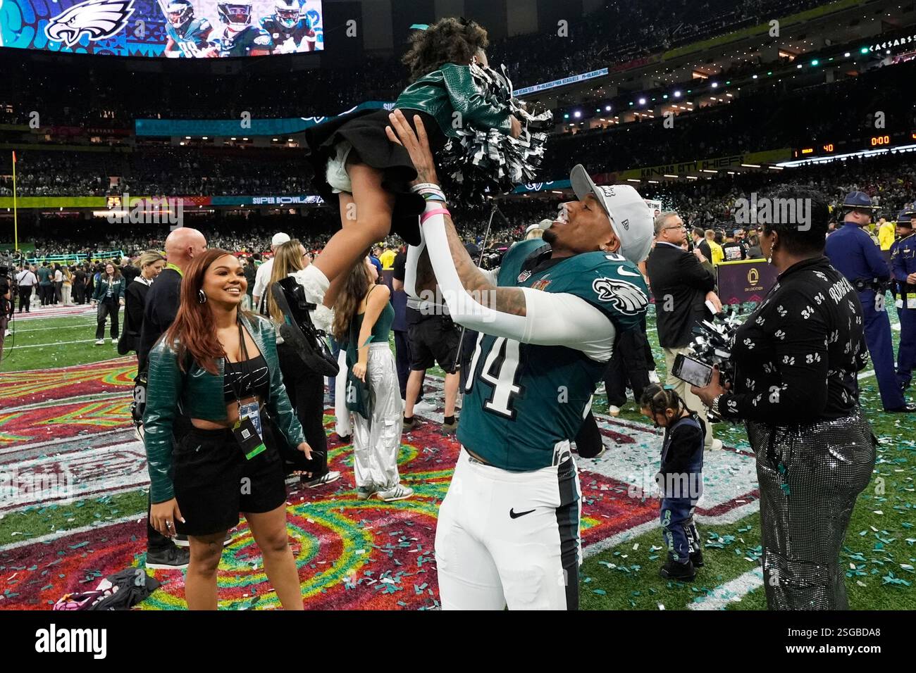 Philadelphia Eagles cornerback Isaiah Rodgers celebrates with daughter ...