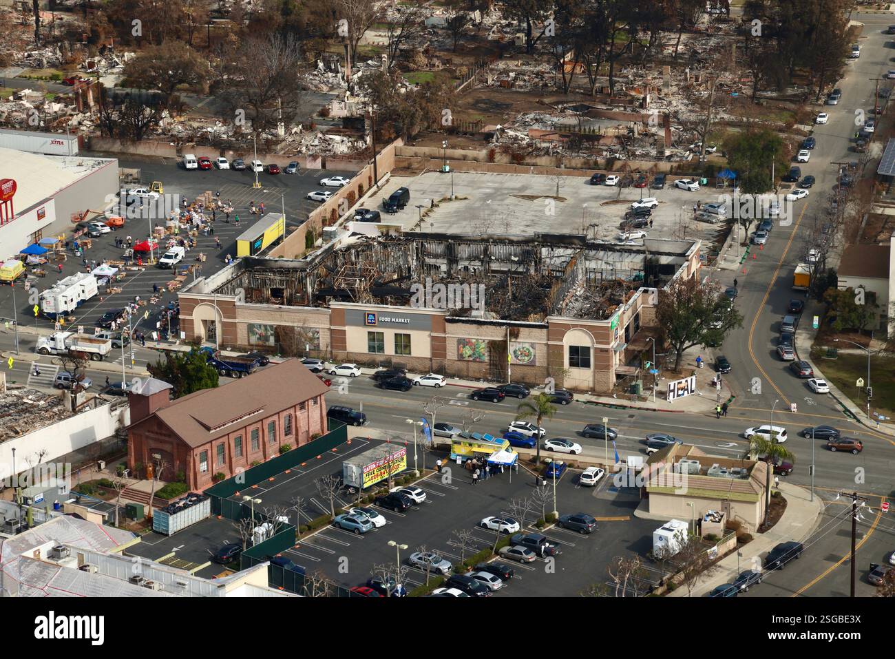 Altadena CA: Views of the Eaton Fire damage and recovery efforts on ...
