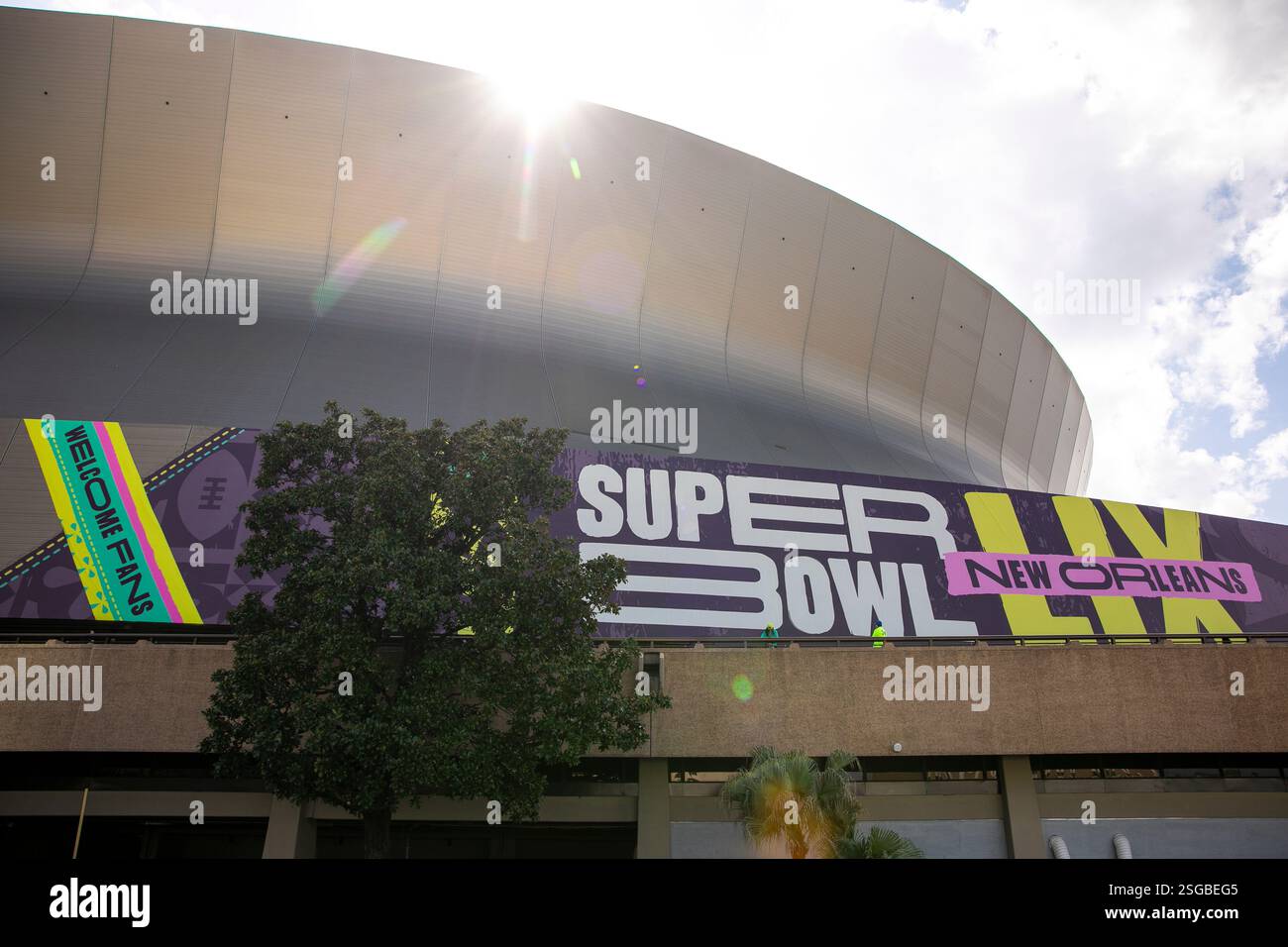 New Orleans, Louisiana, USA. 9th February, 2025. Super Bowl signage ...