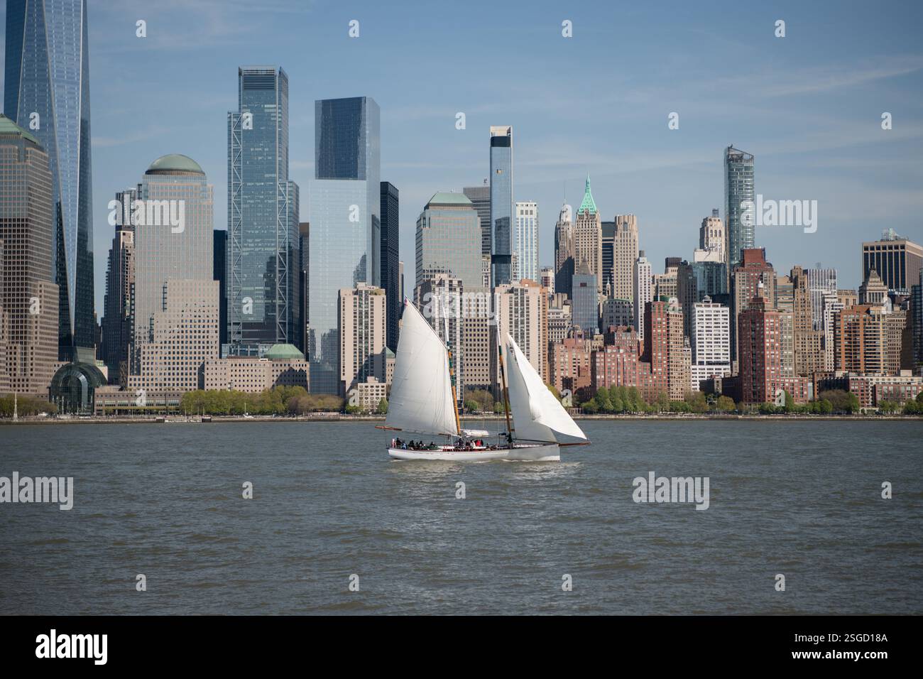 New York City yacht sailing. NYC boat on the Hudson River. Manhattan ...
