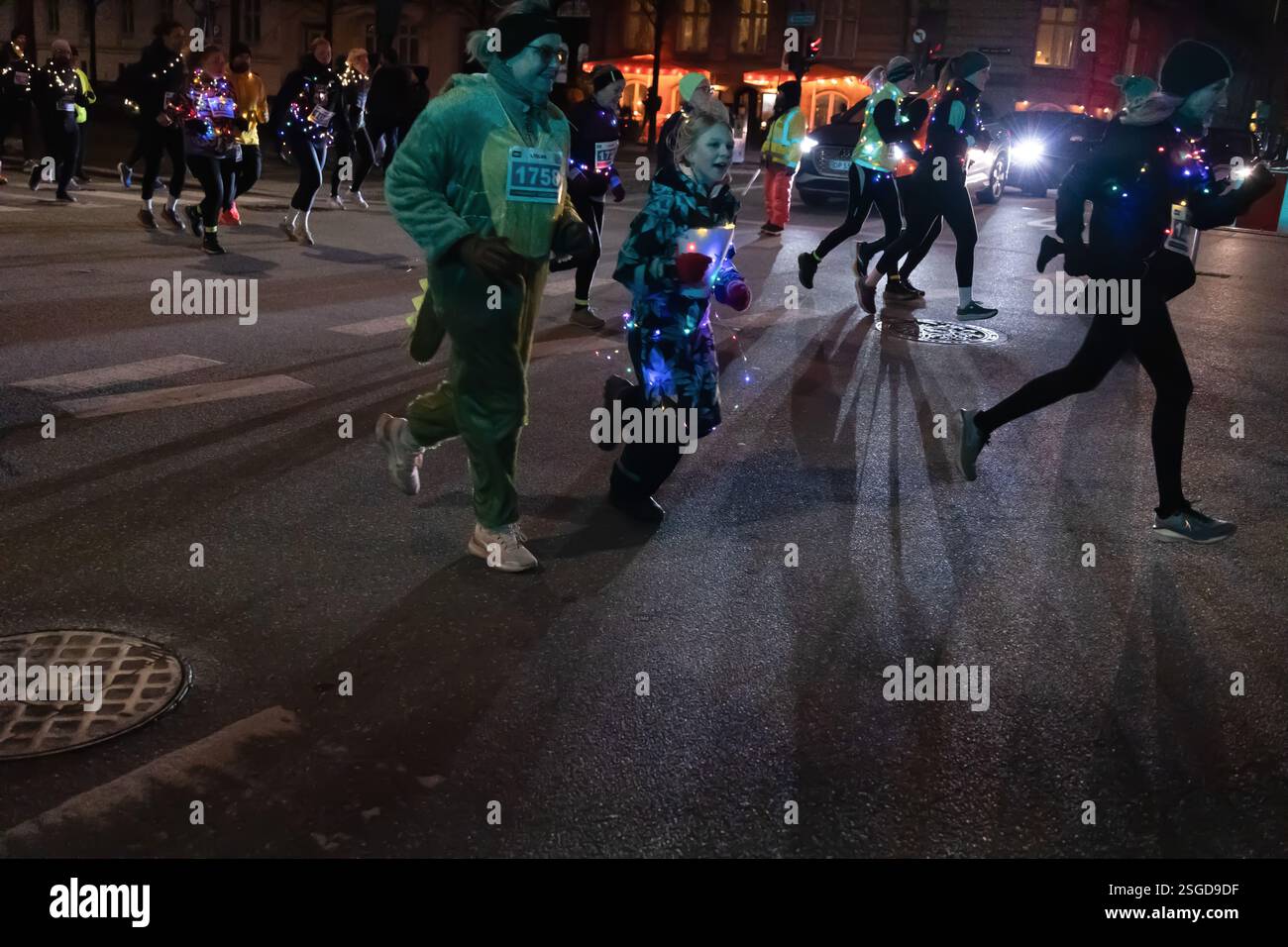 Copenhagen, Denmark. 09th Feb, 2025. The worldís biggest Light-Art-Run ...