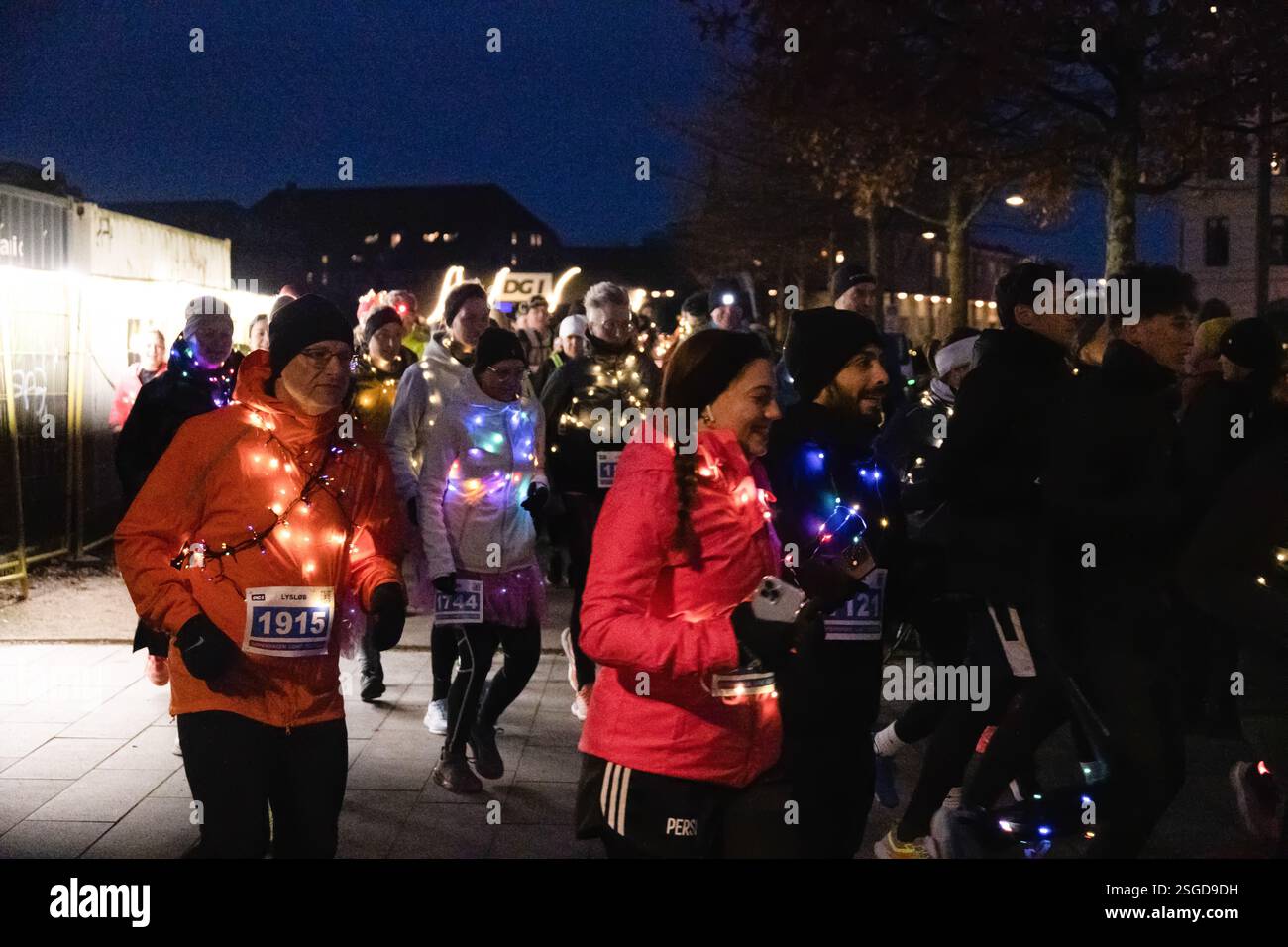 Copenhagen, Denmark. 09th Feb, 2025. The worldís biggest Light-Art-Run ...